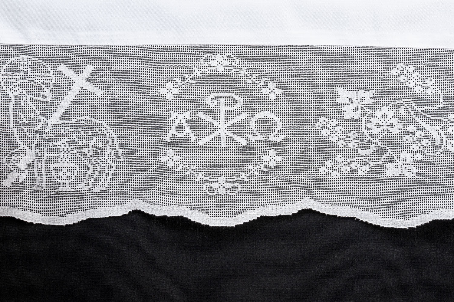 Lace for Altar Cloth Front or Side Drops | Agnus Dei & Alpha Omega Mot