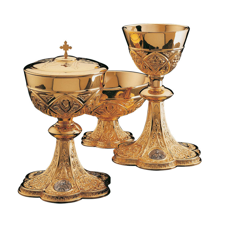 Gothic Ornamented Ciboria